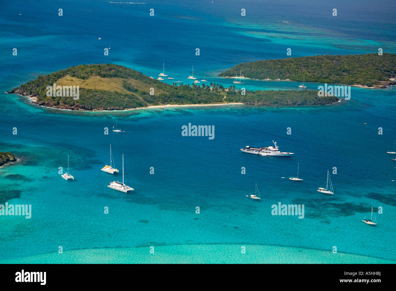 The Tobago Cays in the Grenadines Caribbean Stock Photo - Alamy