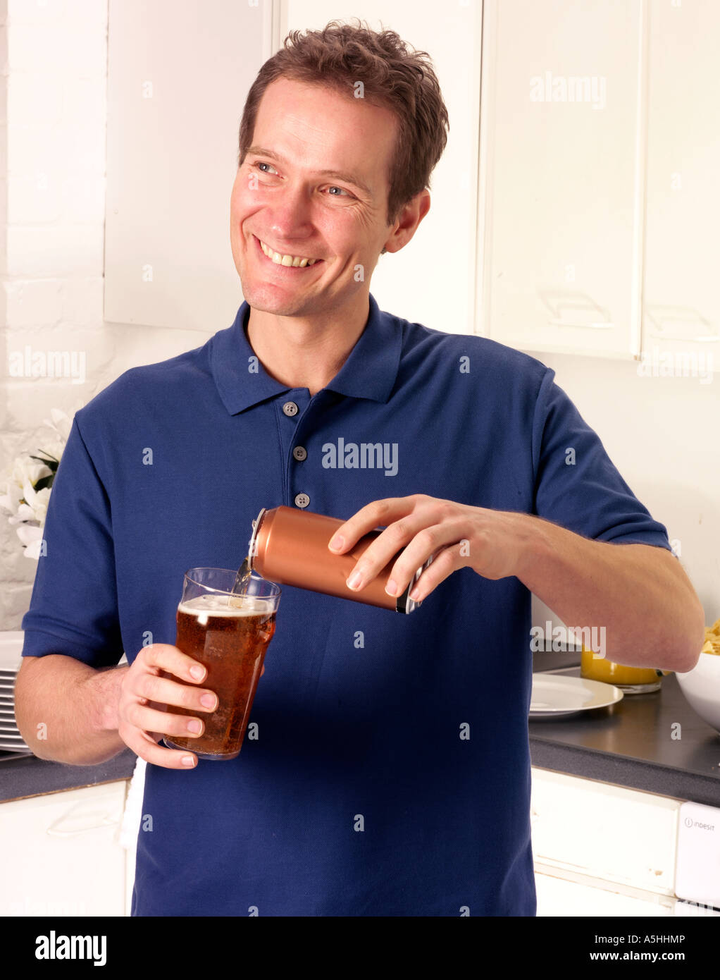MAN DRINK BEER Stock Photo - Alamy
