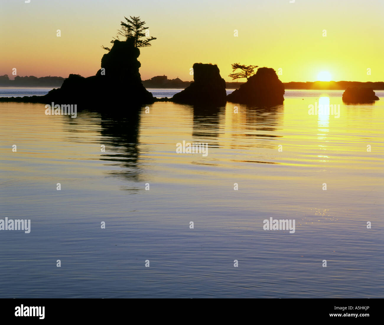 Siletz bay oregon hi-res stock photography and images - Alamy