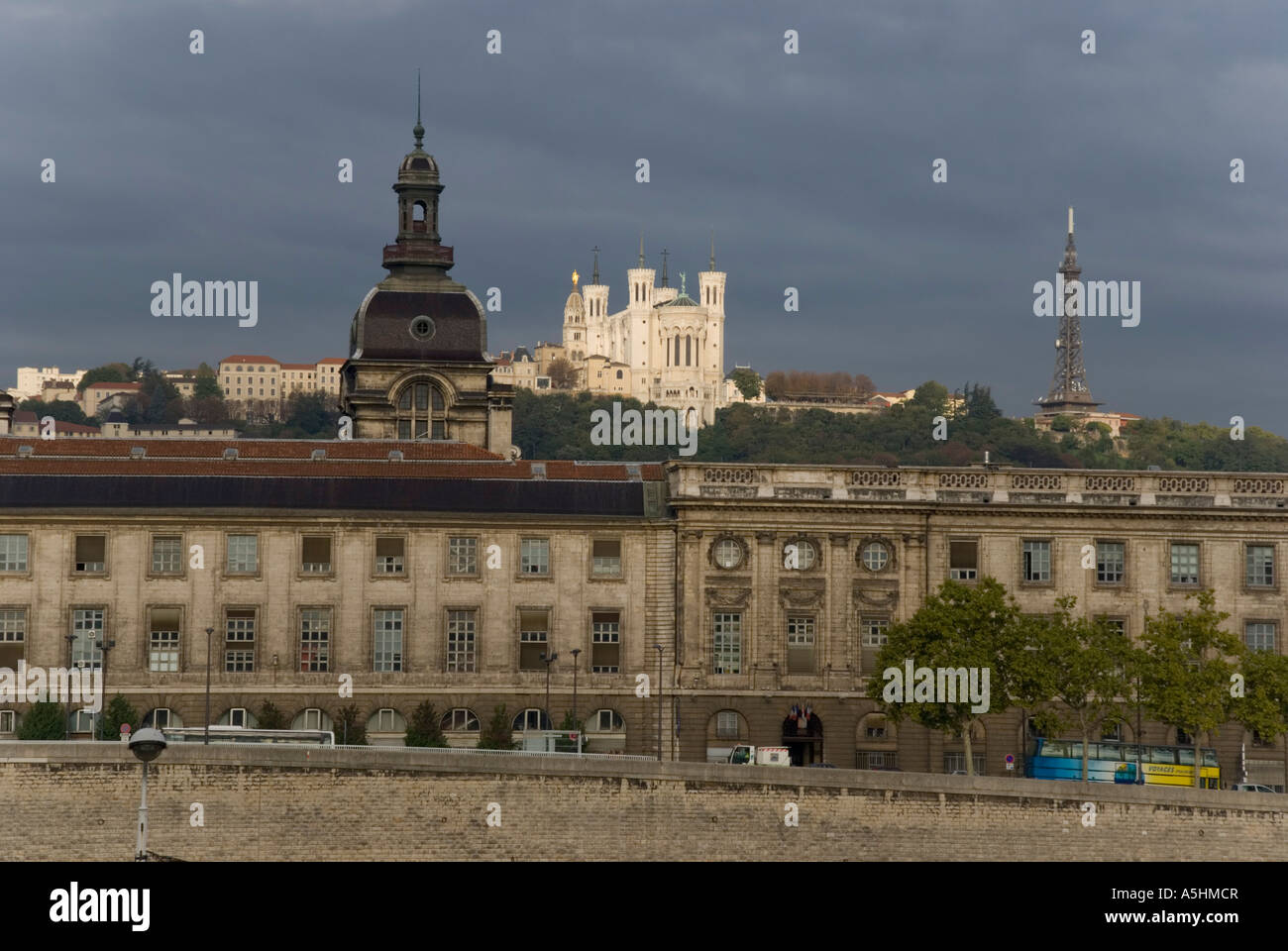 Lyons basilica hi-res stock photography and images - Alamy