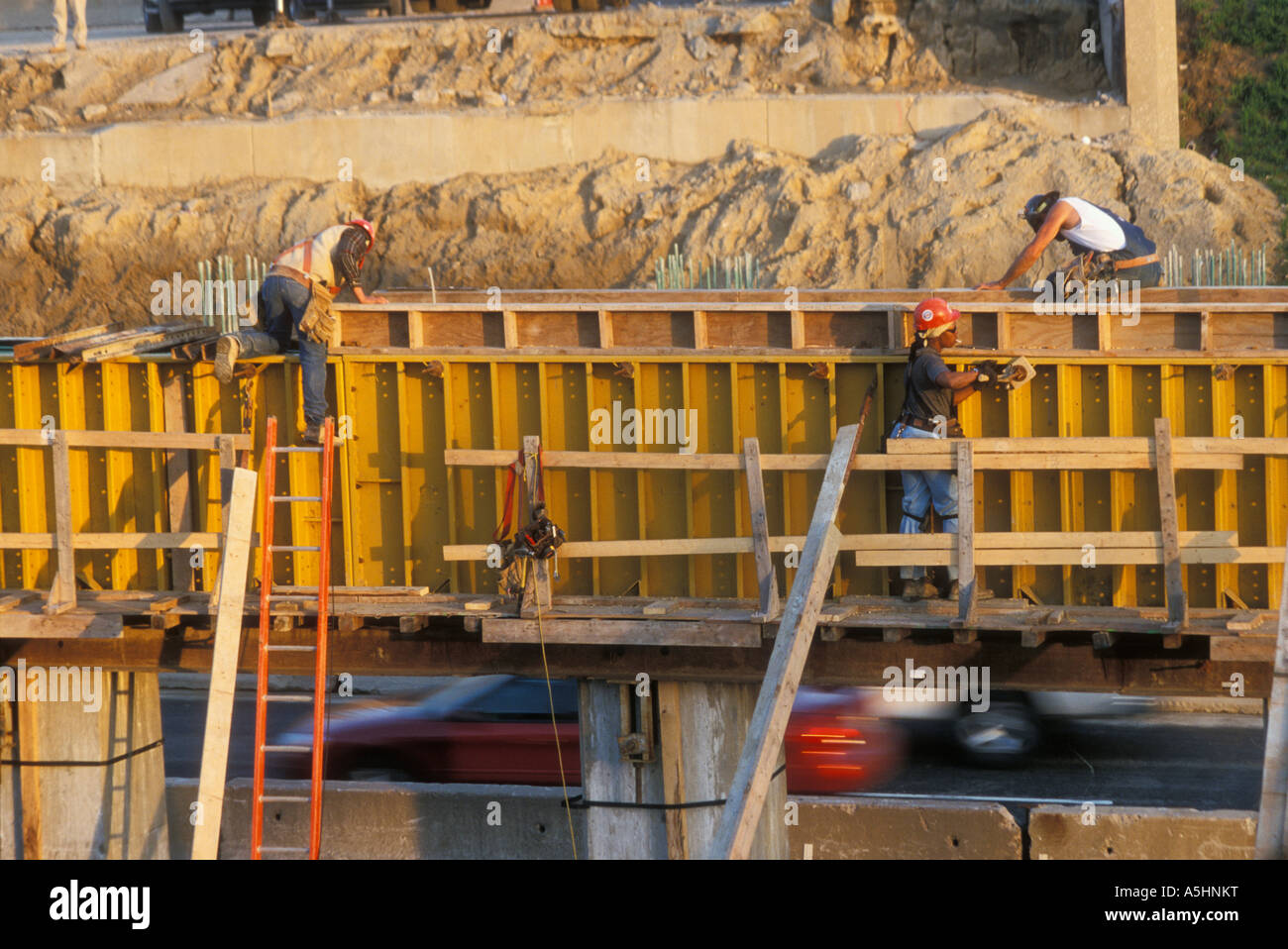 Non traditional construction hi-res stock photography and images - Alamy