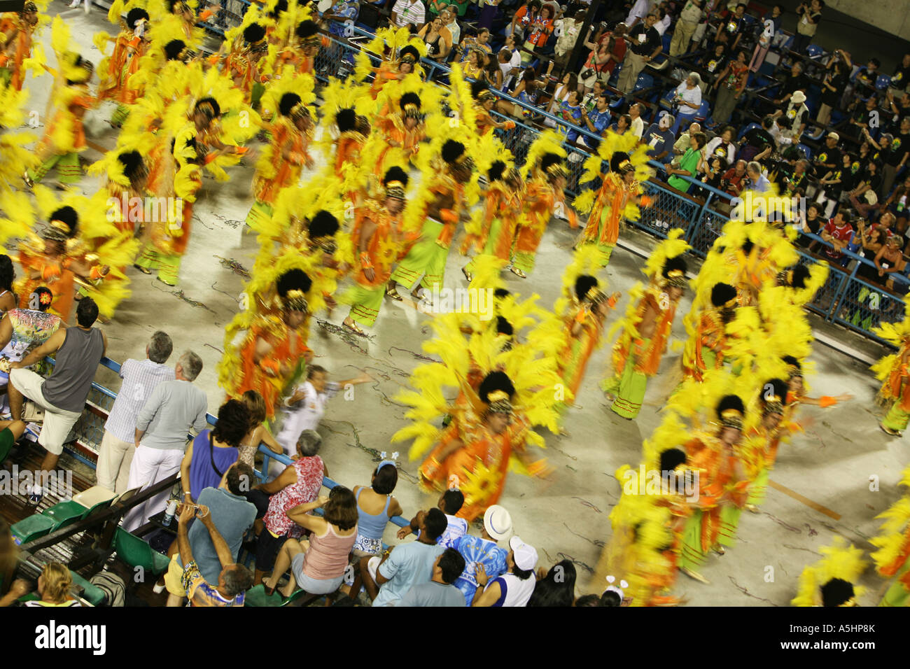 Floats and samba dancers in amazing costumes, in the Rio de Janeiro ...