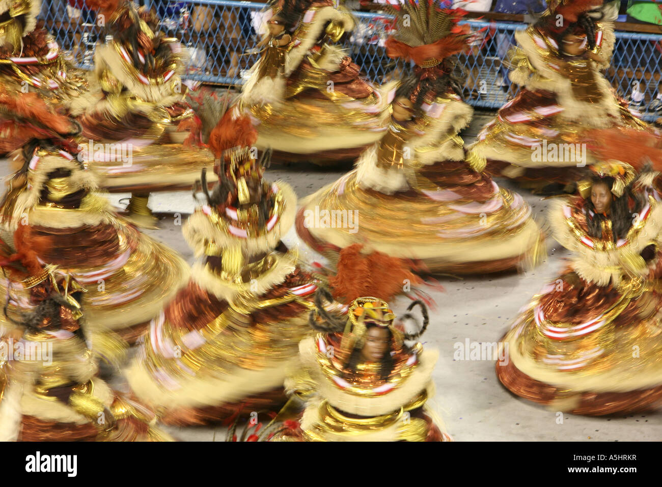 Floats and samba dancers in amazing costumes, in the Rio de Janeiro ...