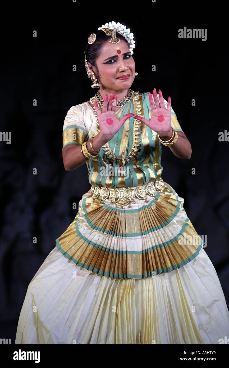 Bharata Classical Dance Tamil Nadu High Resolution Stock Photography ...