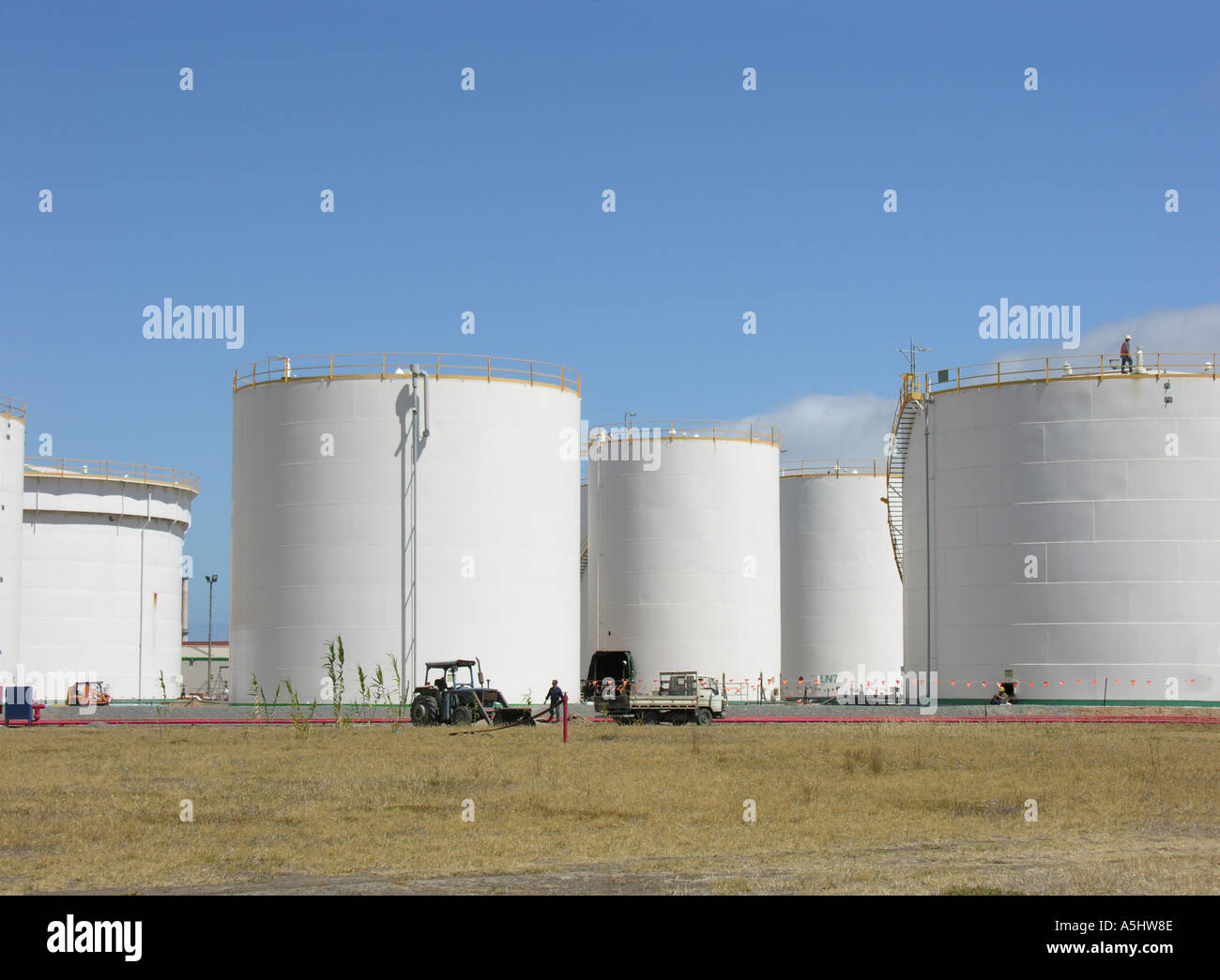 Petroleum silos hi-res stock photography and images - Alamy