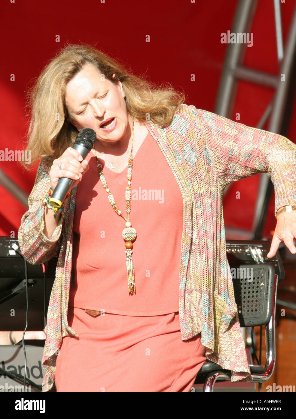 Barbara Dickson High Resolution Stock Photography and Images - Alamy