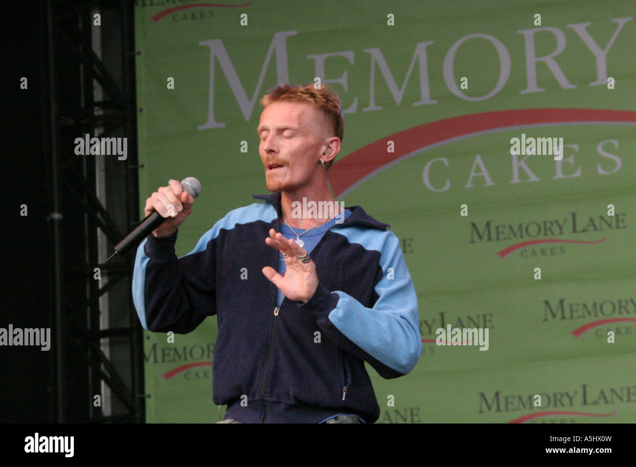 Stereo mcs hi-res stock photography and images - Alamy