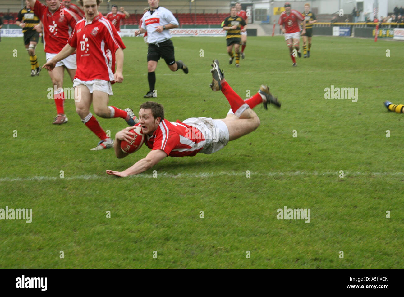 Pontypridd rugby club hi-res stock photography and images - Alamy