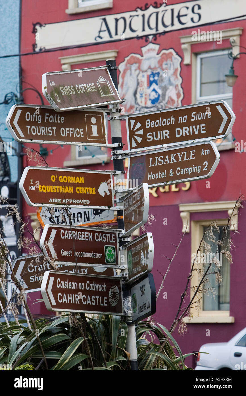Irish roadsigns hi-res stock photography and images - Alamy