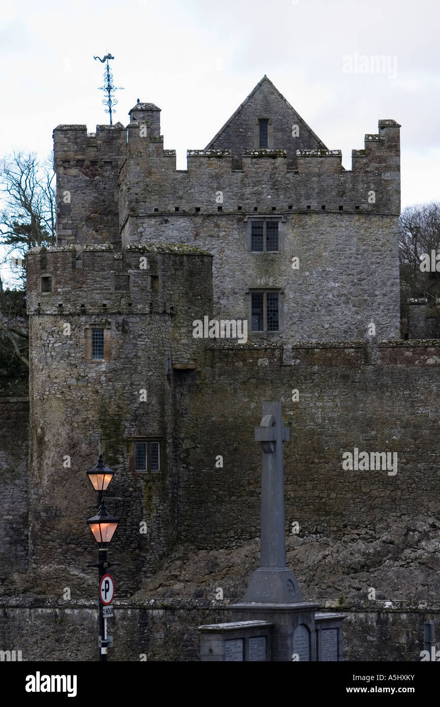 Cahir Castle Cahir Tipperary Ireland January 2007 Stock Photo - Alamy