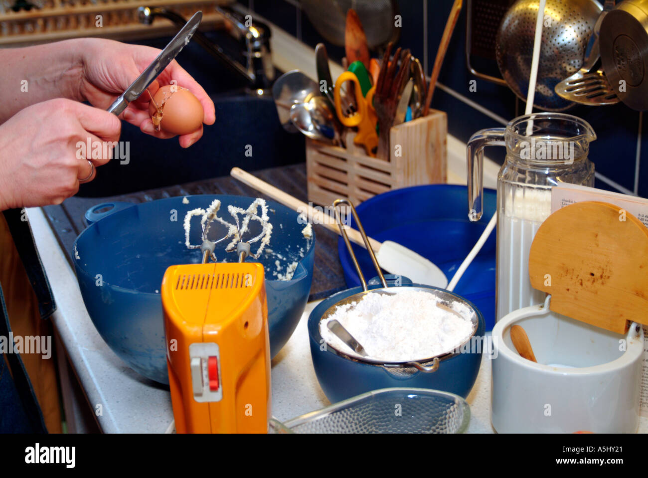 Battering dough hi-res stock photography and images - Alamy