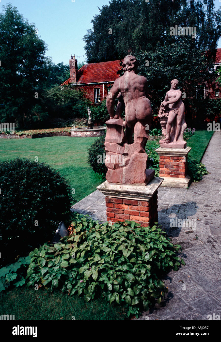 statue york gardens Stock Photo - Alamy