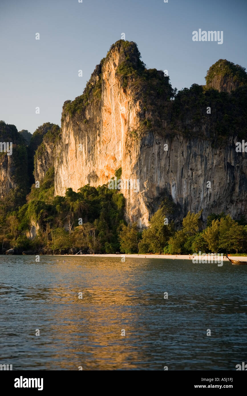 The Limestone Cliffs of West Railay Beach lagoon, Krabi Province ...