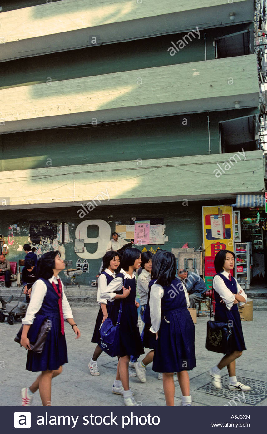 Chinese Schoolgirls Stock Photos & Chinese Schoolgirls Stock Images - Alamy