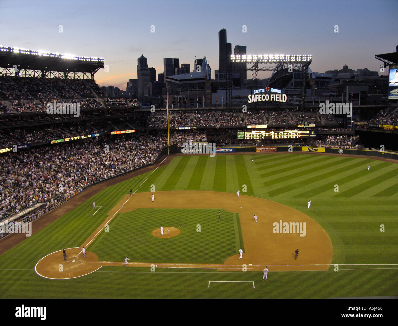 Safeco stadium seattle washington hi-res stock photography and images ...