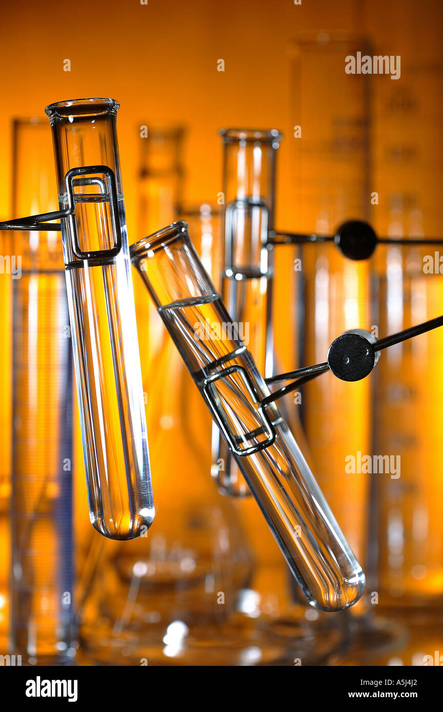 Chemistry tongs hi-res stock photography and images - Alamy