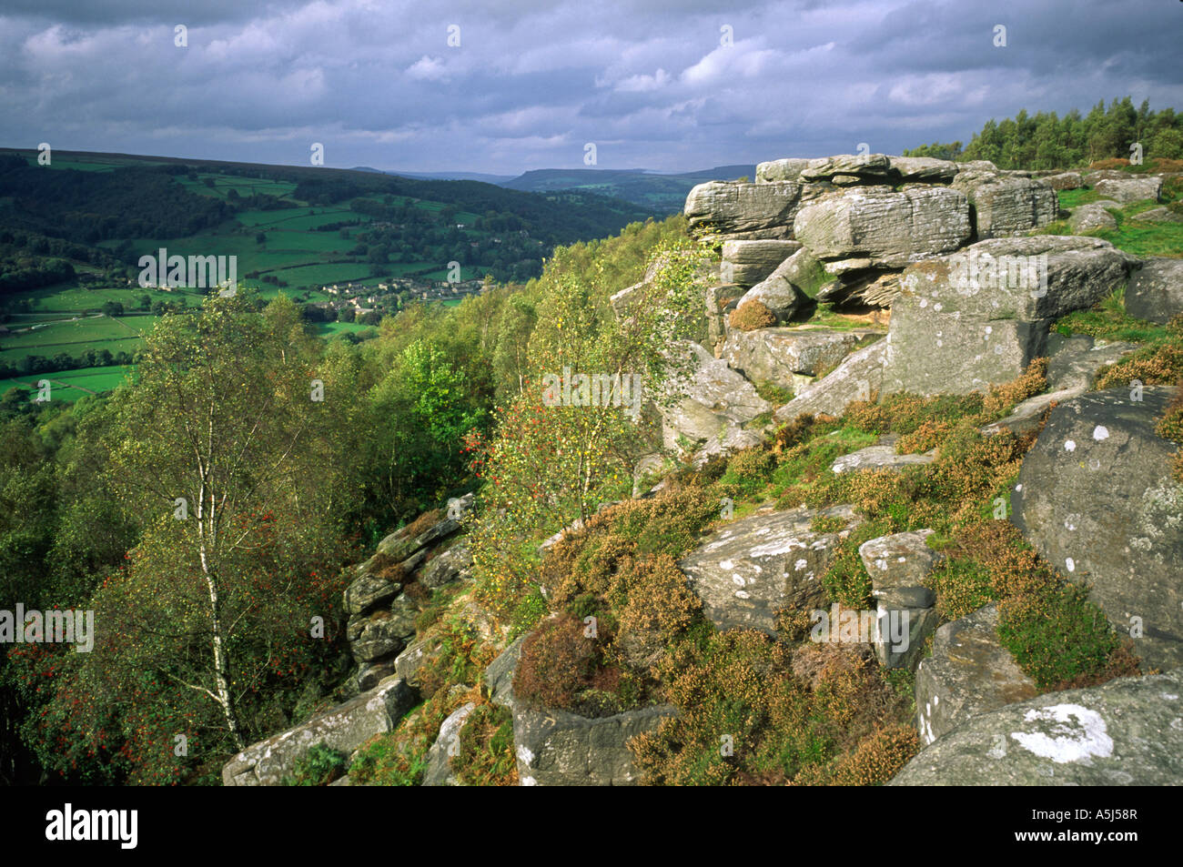 View of Froggatt Edge in the Peak District National Park Derbyshire ...