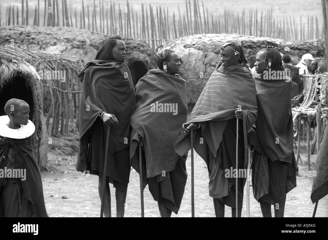 Nilo saharan people hi-res stock photography and images - Alamy