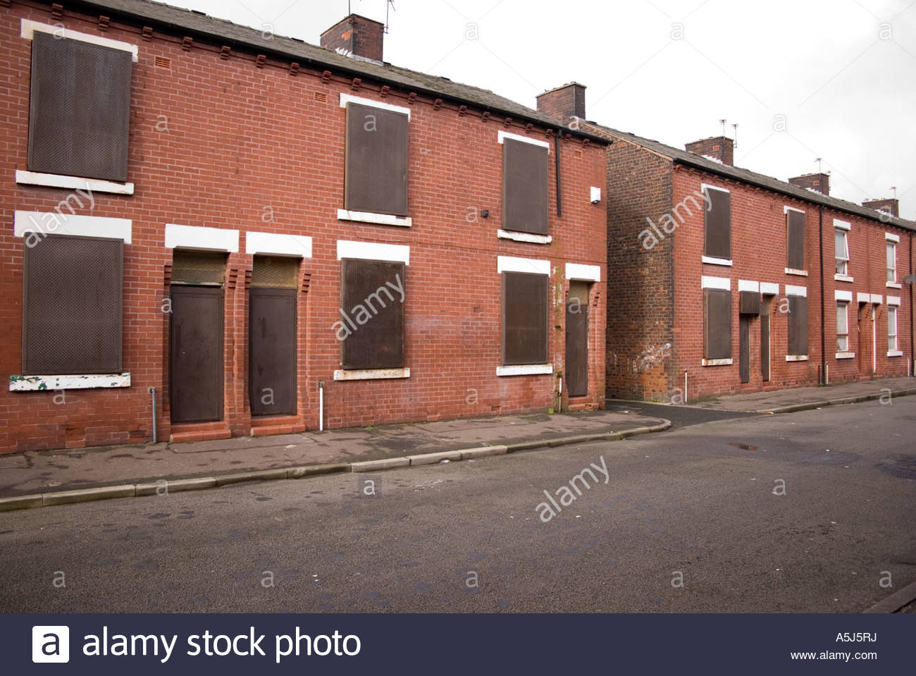 Rundown Housing High Resolution Stock Photography and Images - Alamy