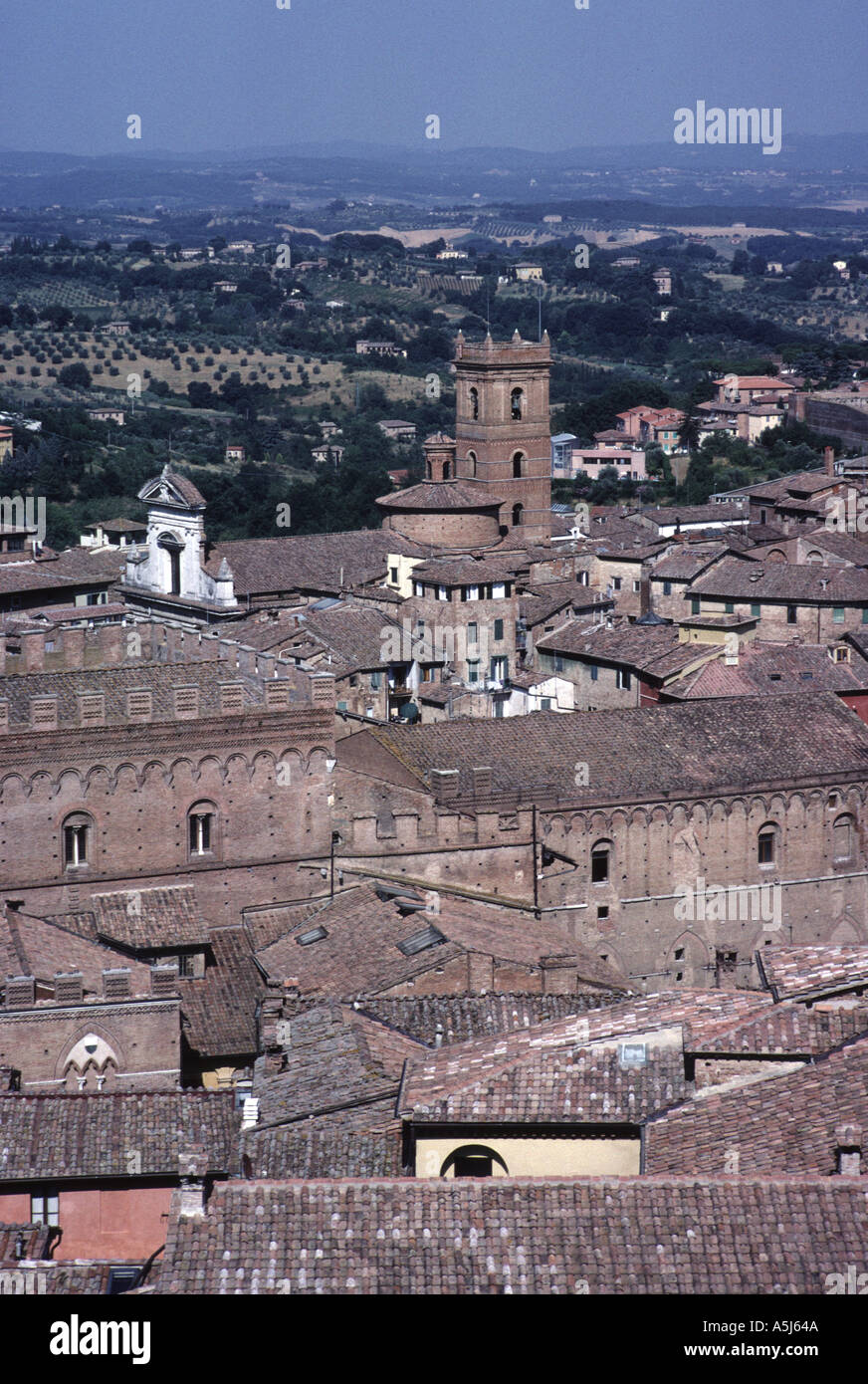 Country tuscan tuscan architecture hi-res stock photography and images ...