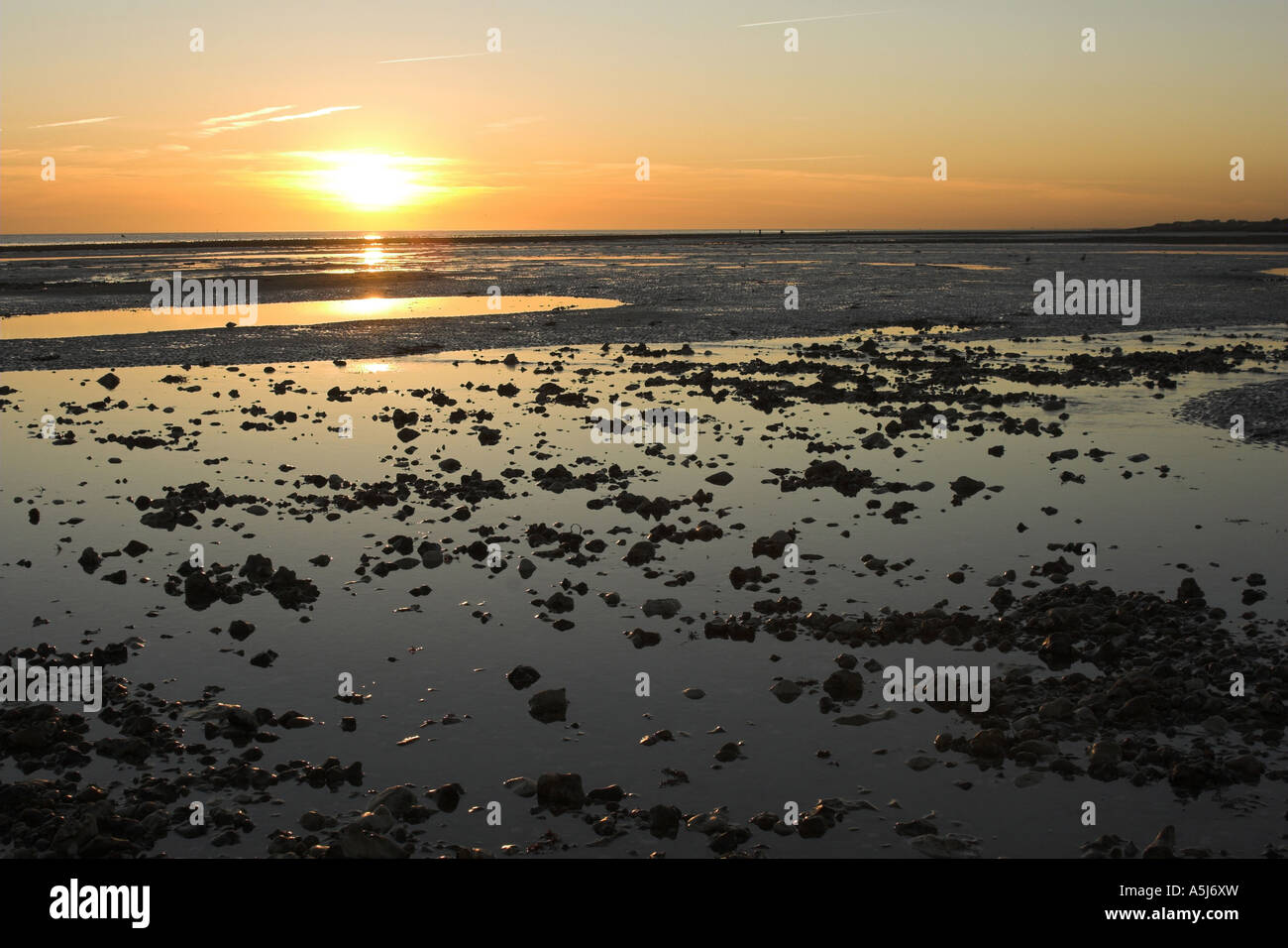 Goring beach hi-res stock photography and images - Alamy