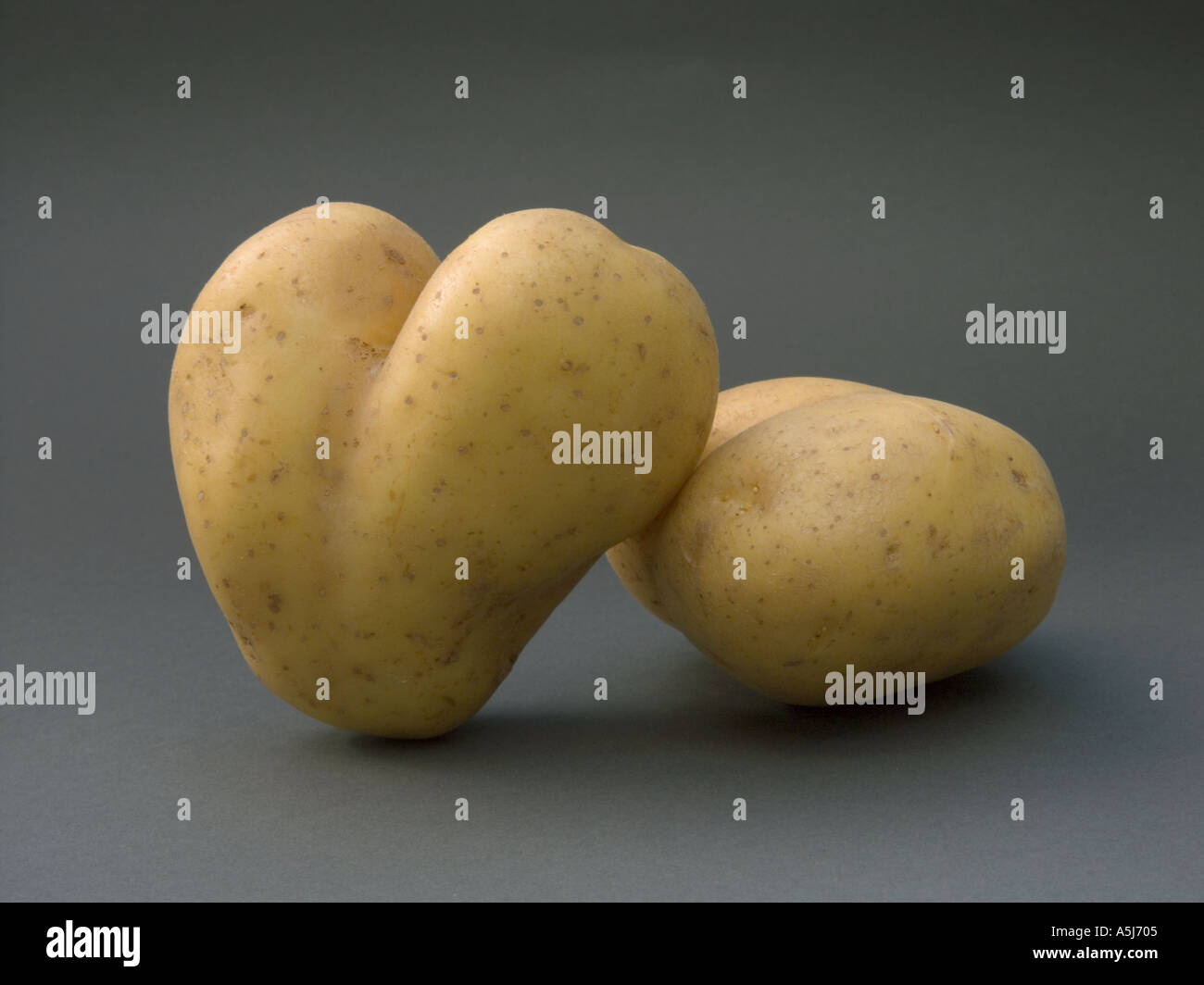 Odd shaped vegetables hi-res stock photography and images - Alamy