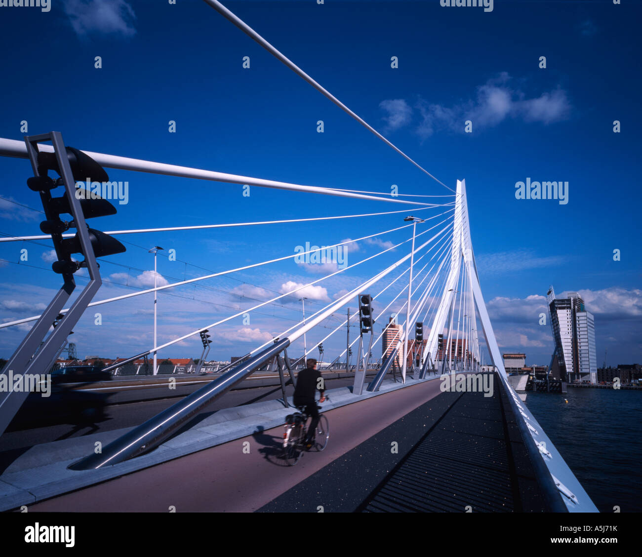Pay to cross bridge hi-res stock photography and images - Alamy