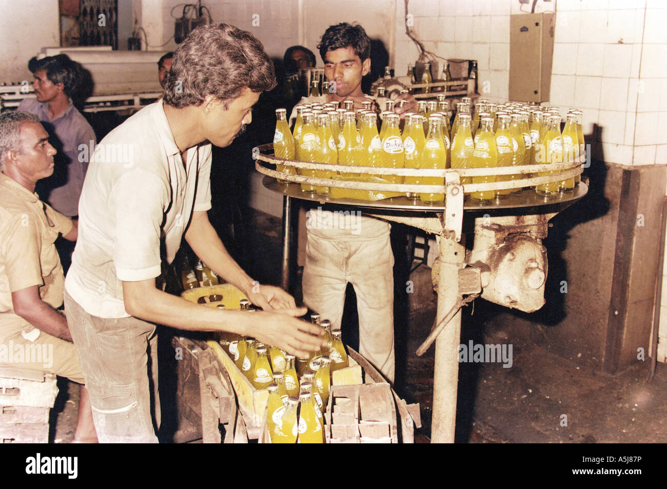 Bottles factory drinks soft hi-res stock photography and images - Alamy