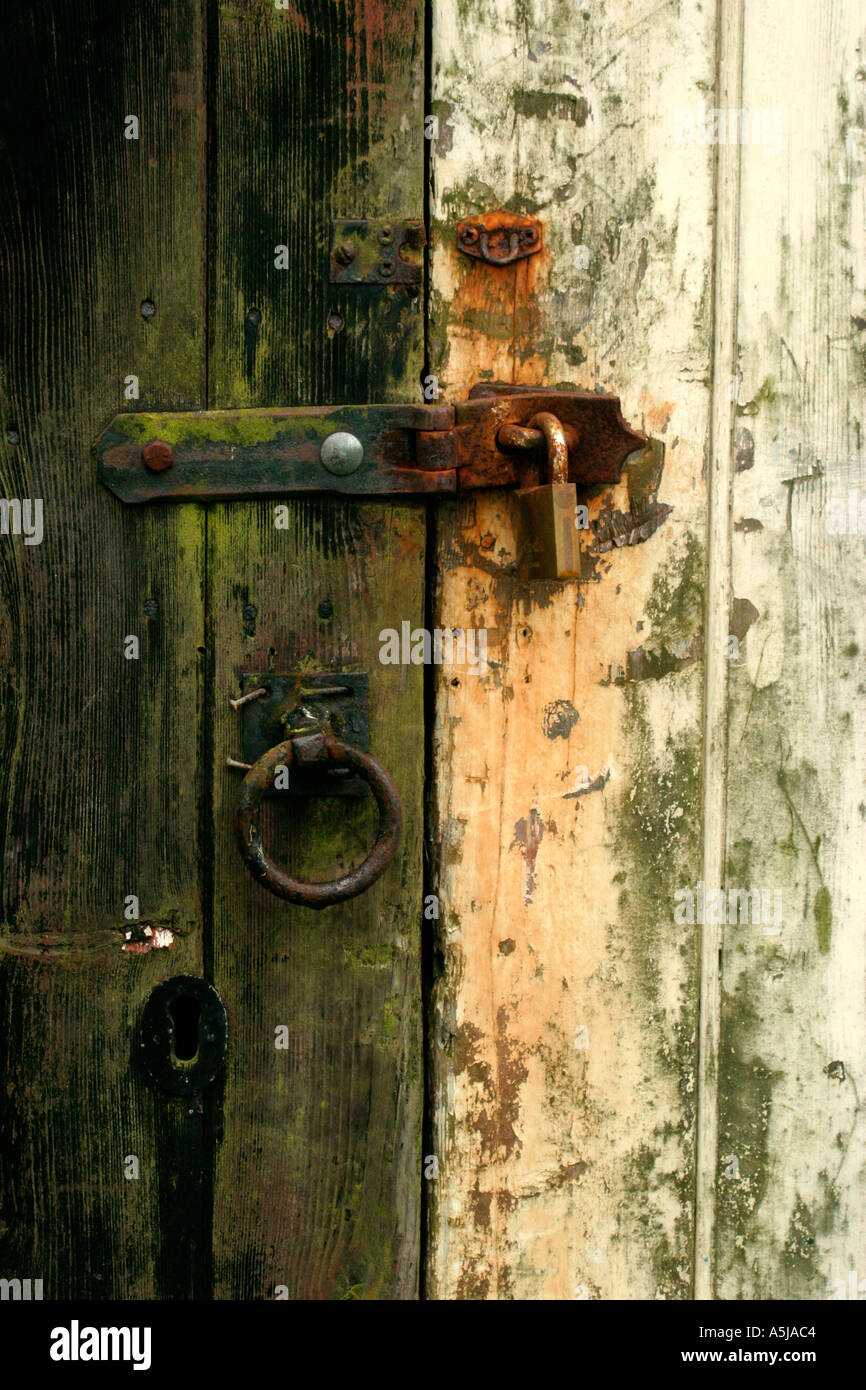 Secured padlock and hasp hi-res stock photography and images - Alamy