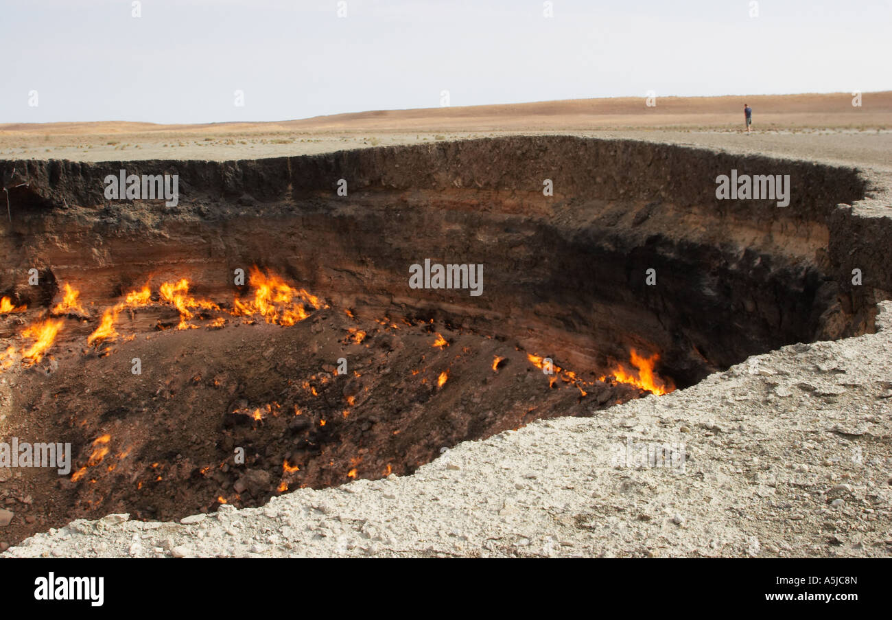 Darvaza burning crater hi-res stock photography and images - Alamy