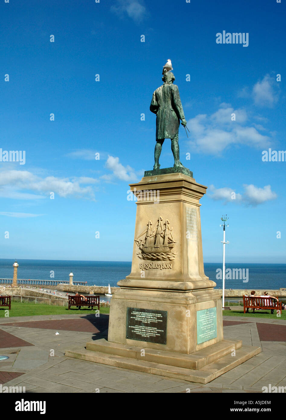 Captain Cook Monument at Whitby North Yorkshire Stock Photo - Alamy