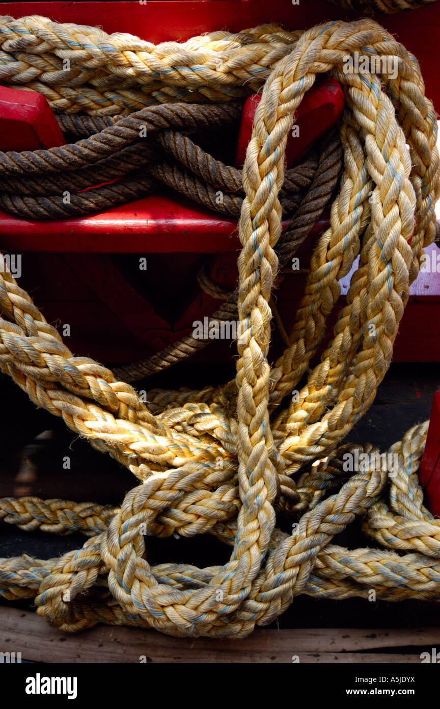 Cargo ropes hi-res stock photography and images - Alamy