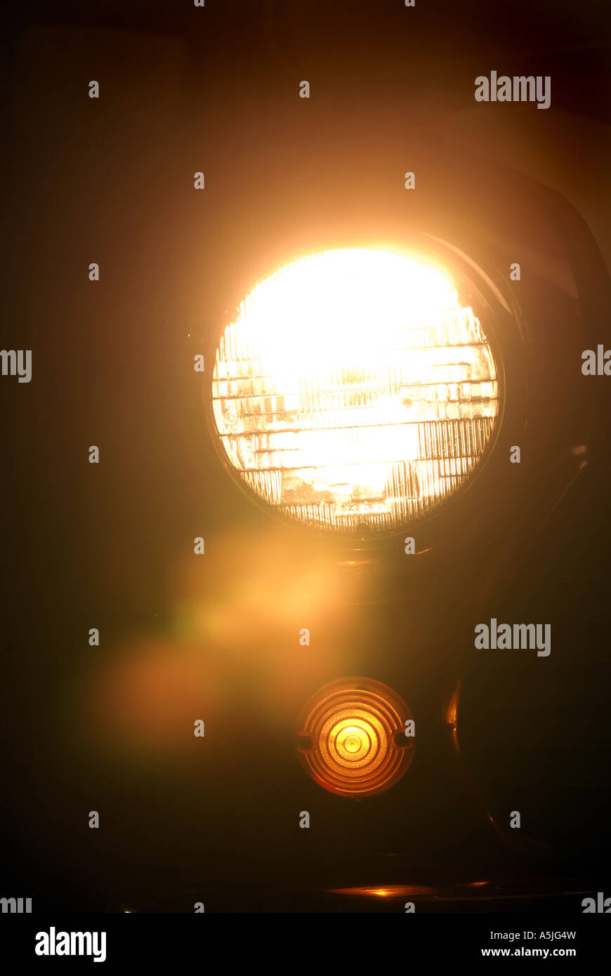 Car direction indicator lamp hi-res stock photography and images - Alamy