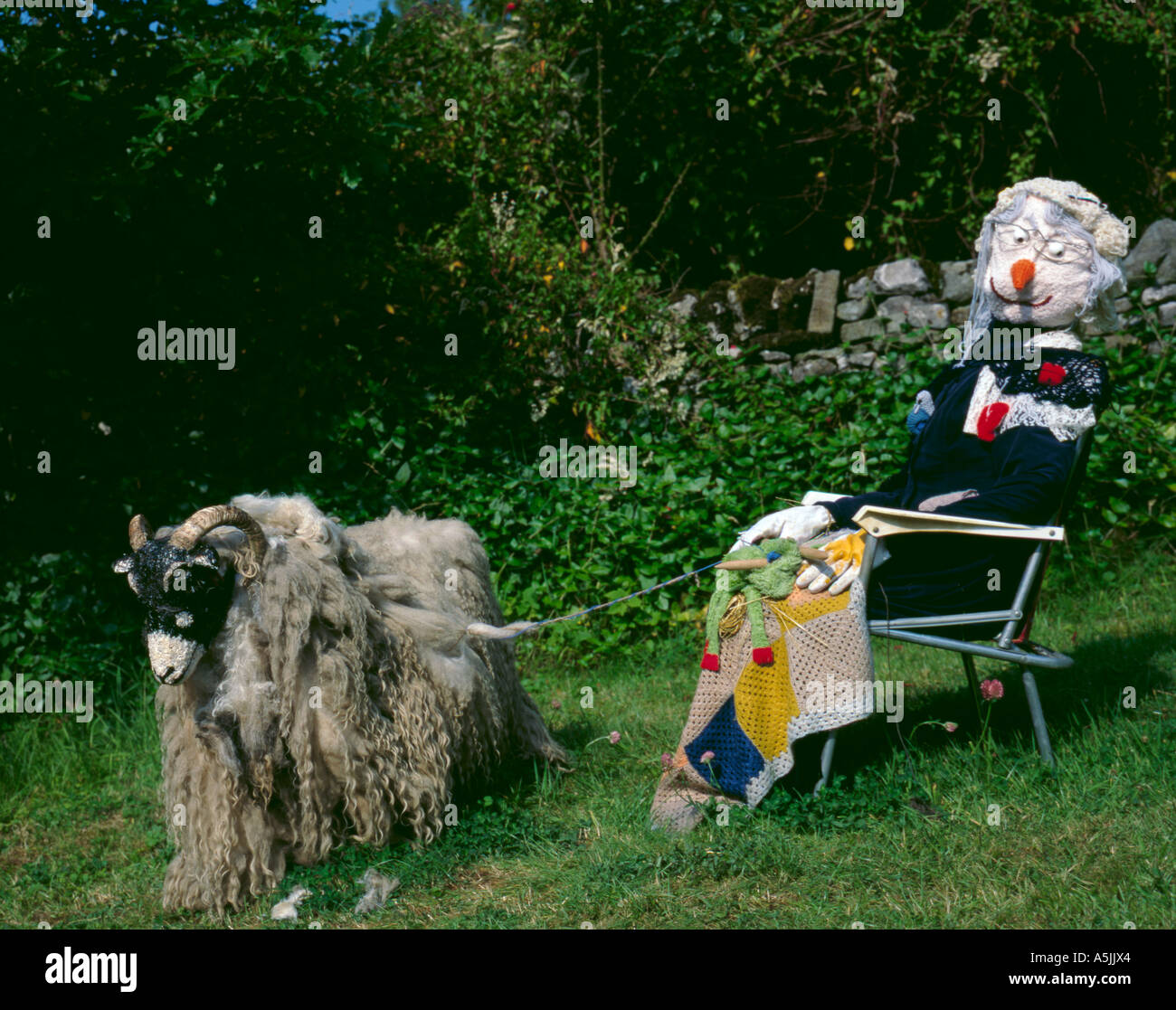 Scarecrow sheep hi-res stock photography and images - Alamy