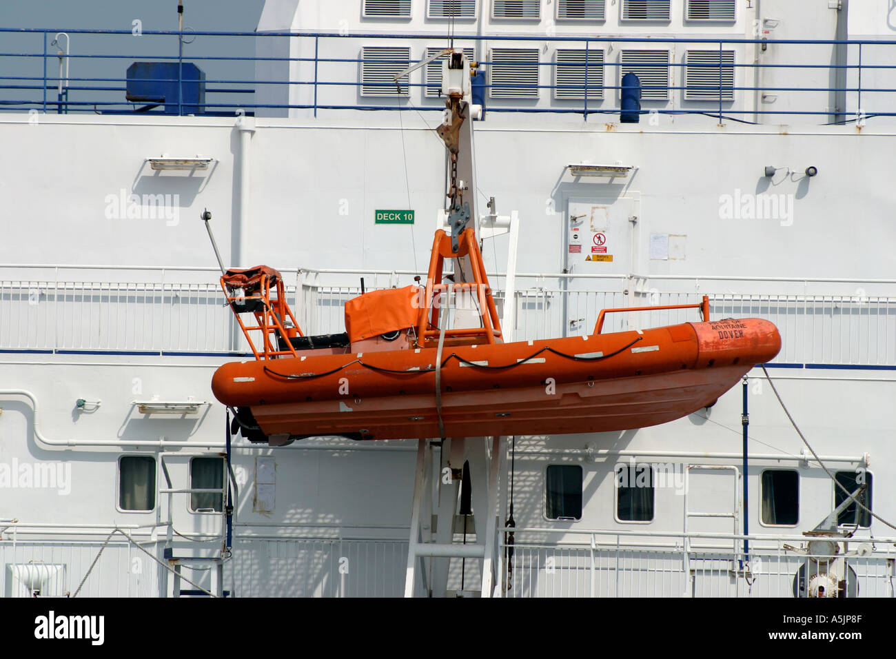 Life boats hi-res stock photography and images - Alamy