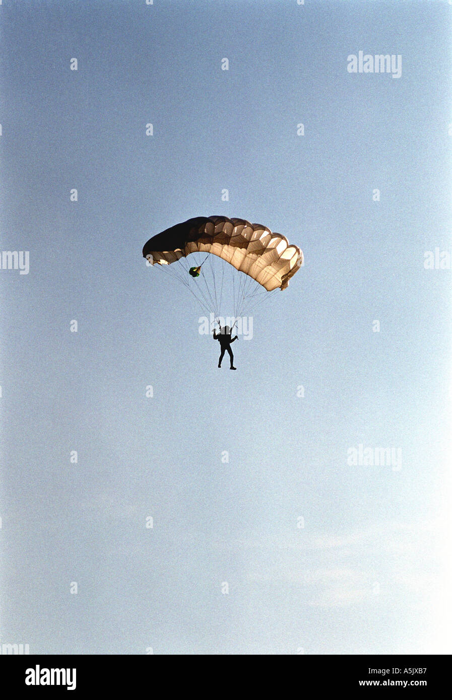 Skydiver smoke trail hi-res stock photography and images - Alamy
