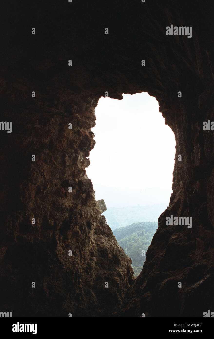 Man woman hidden from view hi-res stock photography and images - Alamy