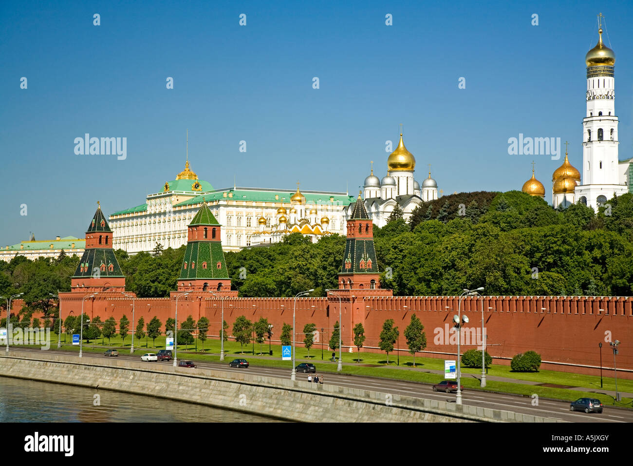 The river Moscva with the Kreml Wall and the BellTower Ivan Velikij ...