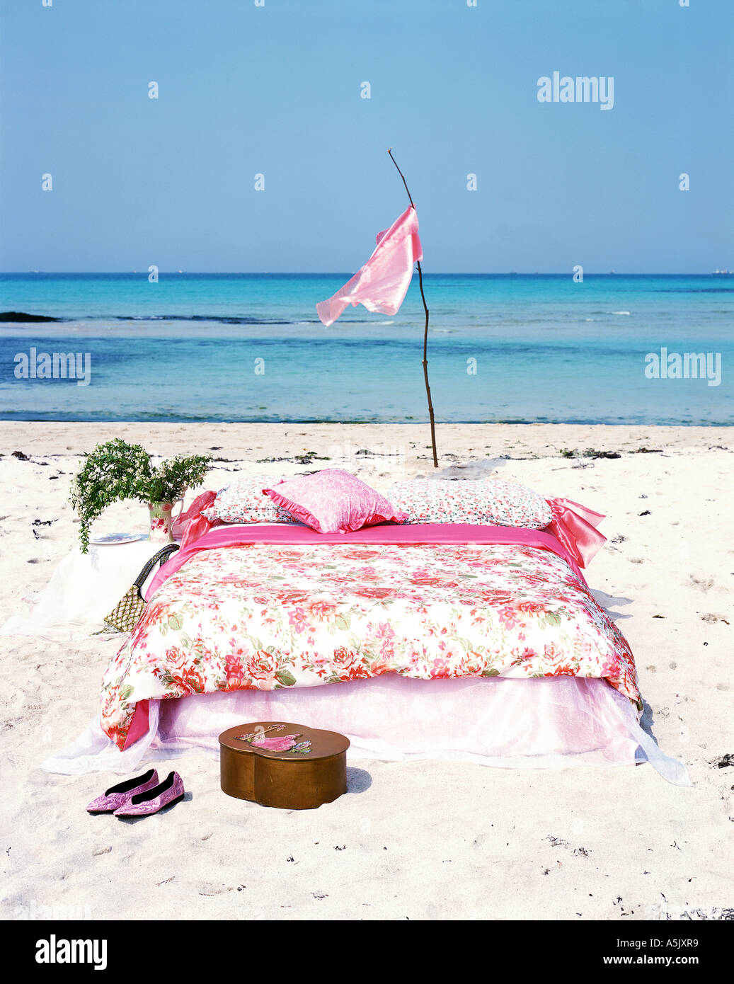 Sandiness beach hi-res stock photography and images - Alamy