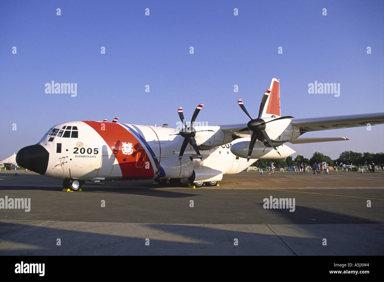 Lockheed c 130 hercules coast guard hi-res stock photography and images ...