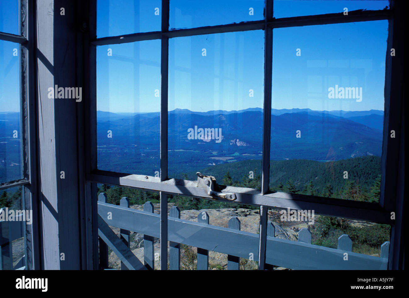 Fire lookout tower appalachian trail hi-res stock photography and ...