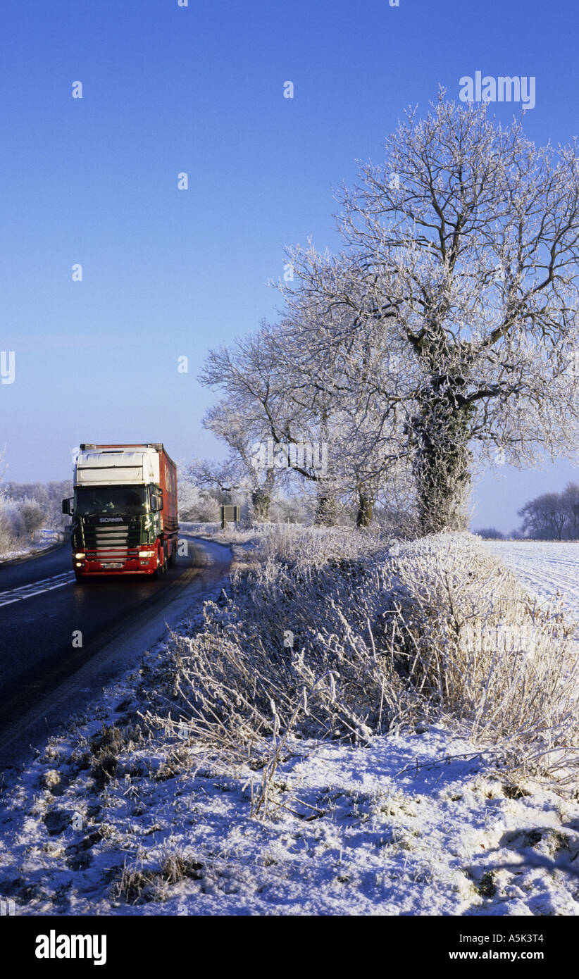lorry travelling through deep winter conditions york yorkshire uk Stock ...