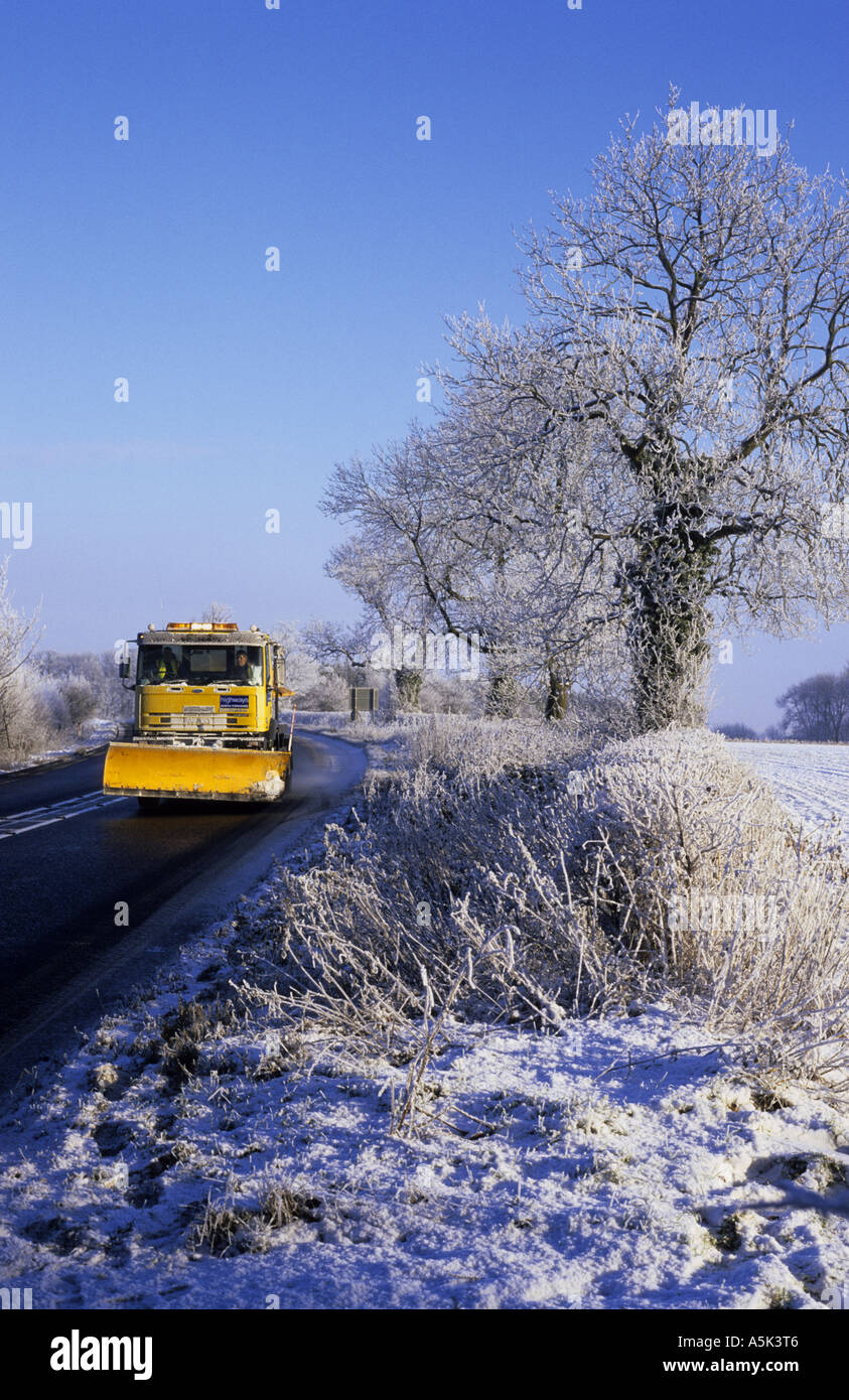 Keeping roads clear of snow hi-res stock photography and images - Alamy