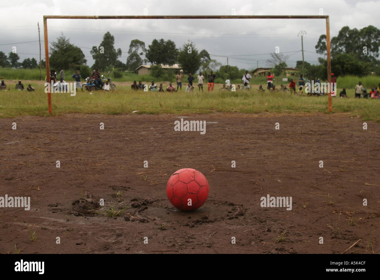 Muddy soccer players hi-res stock photography and images - Alamy