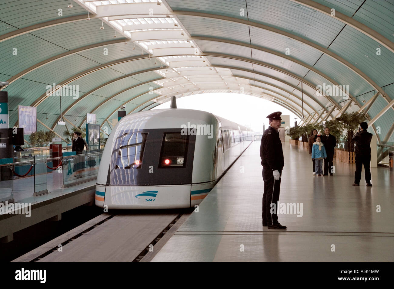 Shanghai maglev train platform hi-res stock photography and images - Alamy