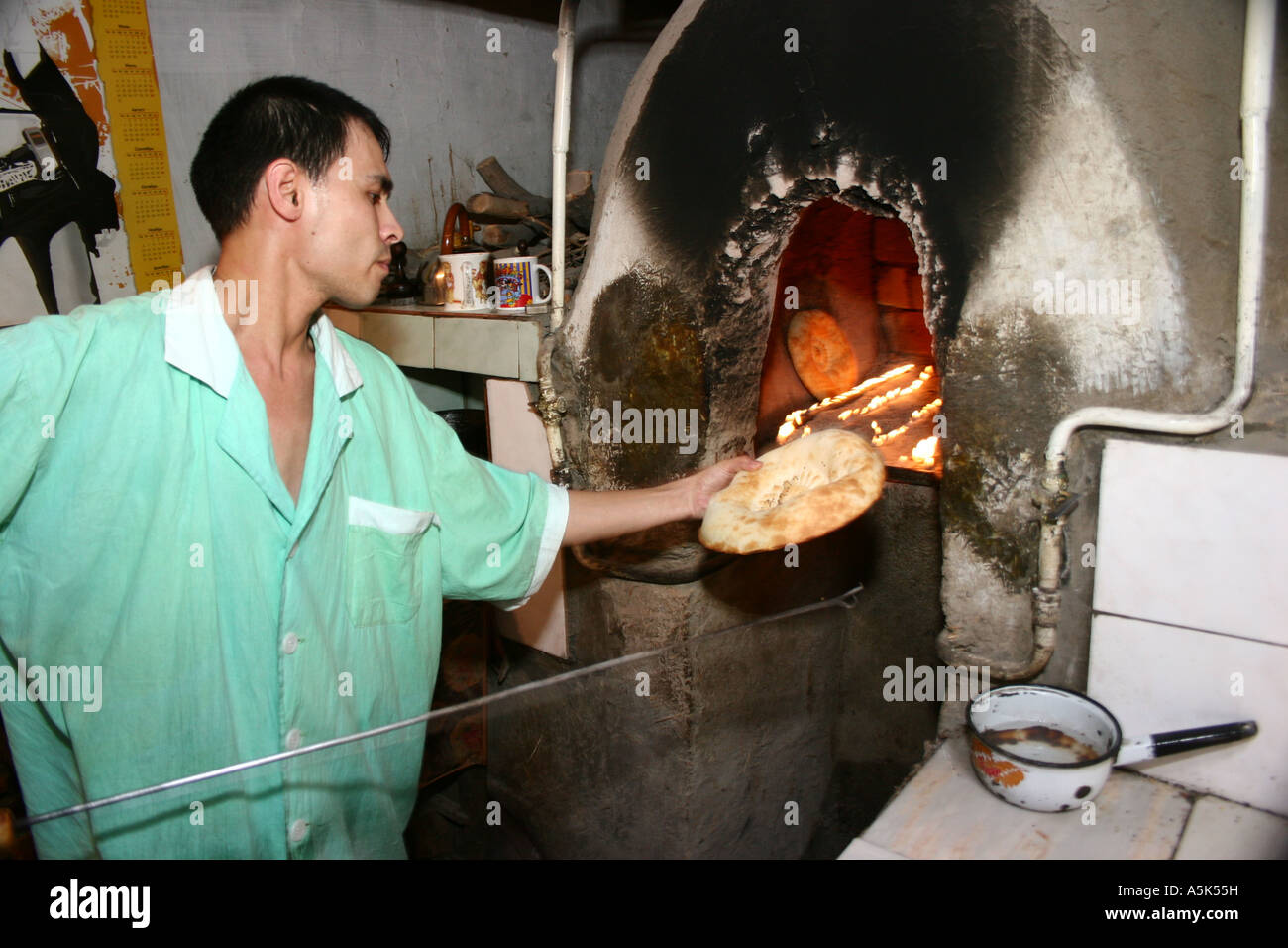 Uzbek bakery hi-res stock photography and images - Alamy