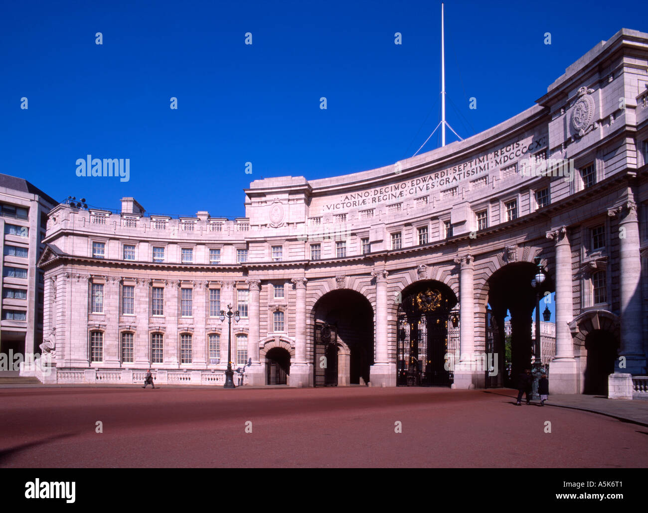 Admiralty Arch standing in central London designed by Aston Webb and ...