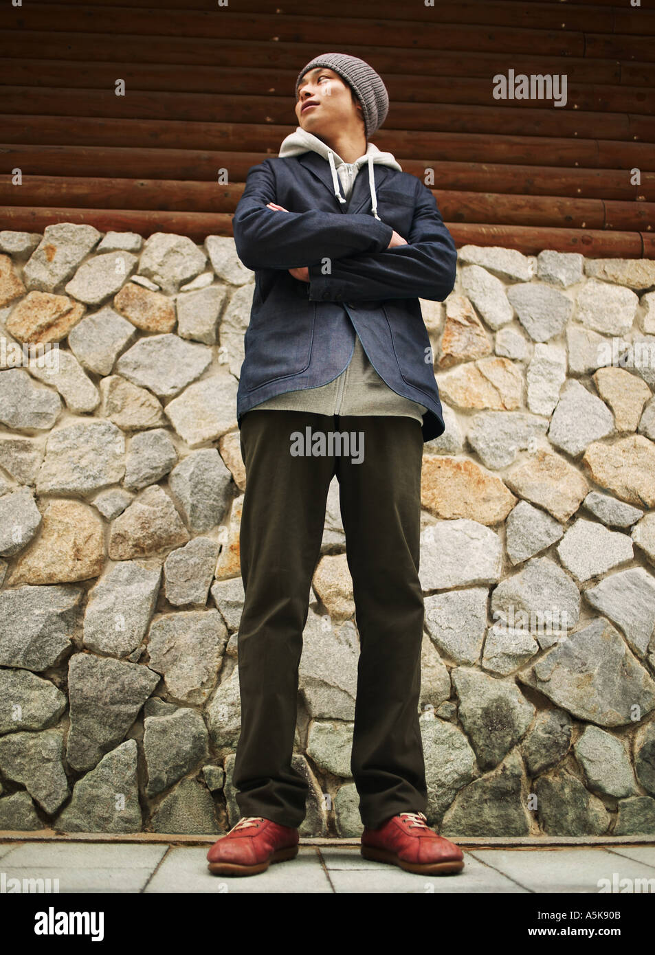 Man looking around hi-res stock photography and images - Alamy