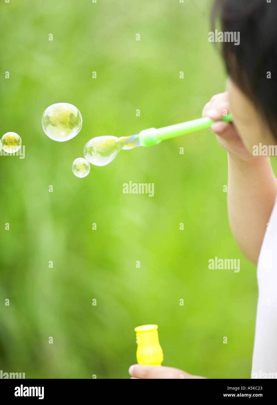 Blowing bubbles straw hi-res stock photography and images - Alamy