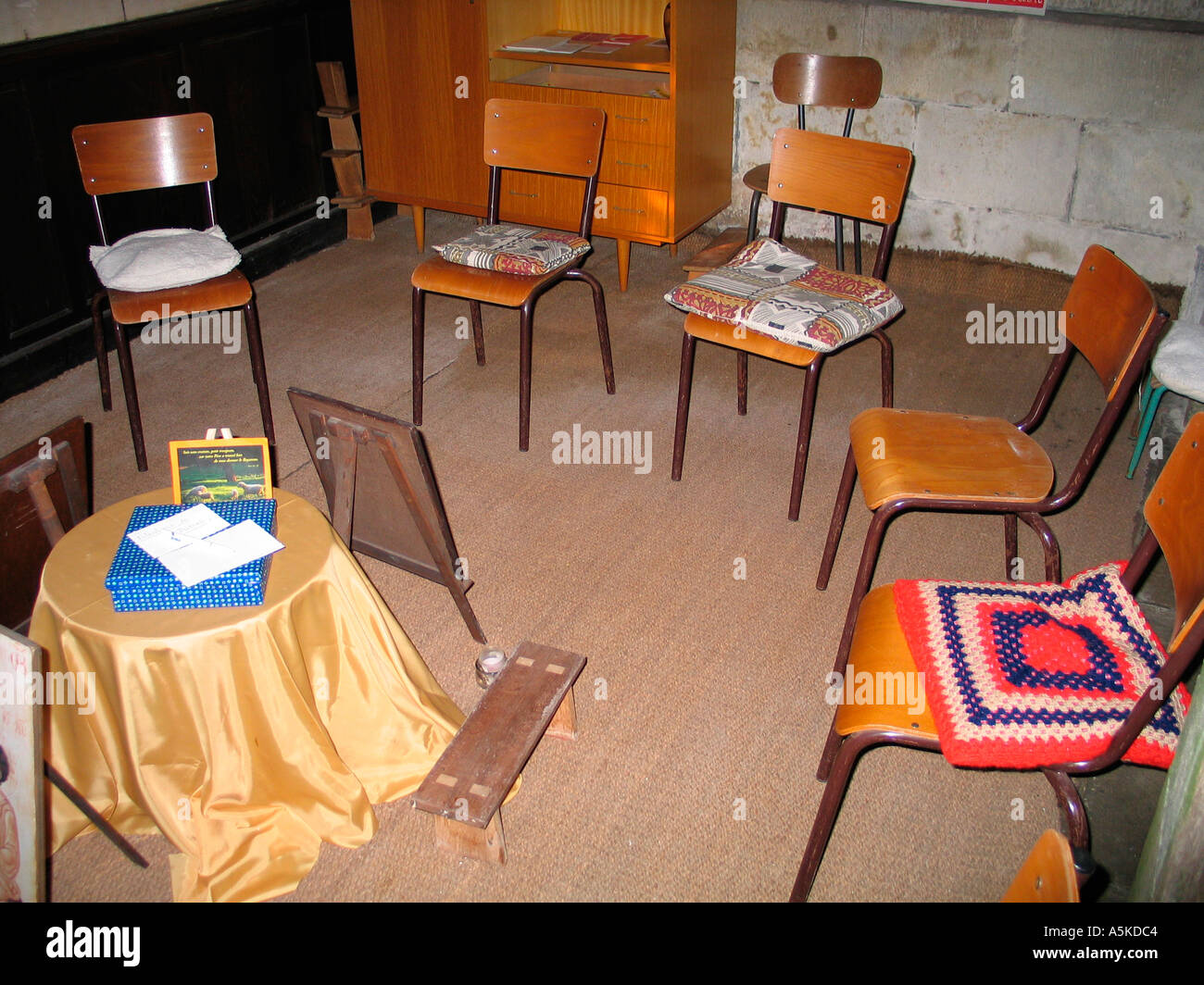 Sunday school classroom hi-res stock photography and images - Alamy